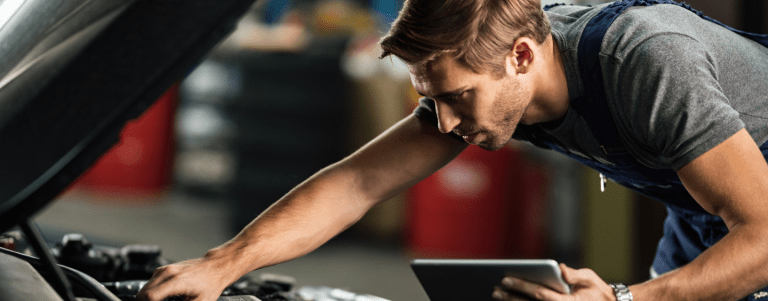 Nos formations en Mécanique auto - Purple Campus